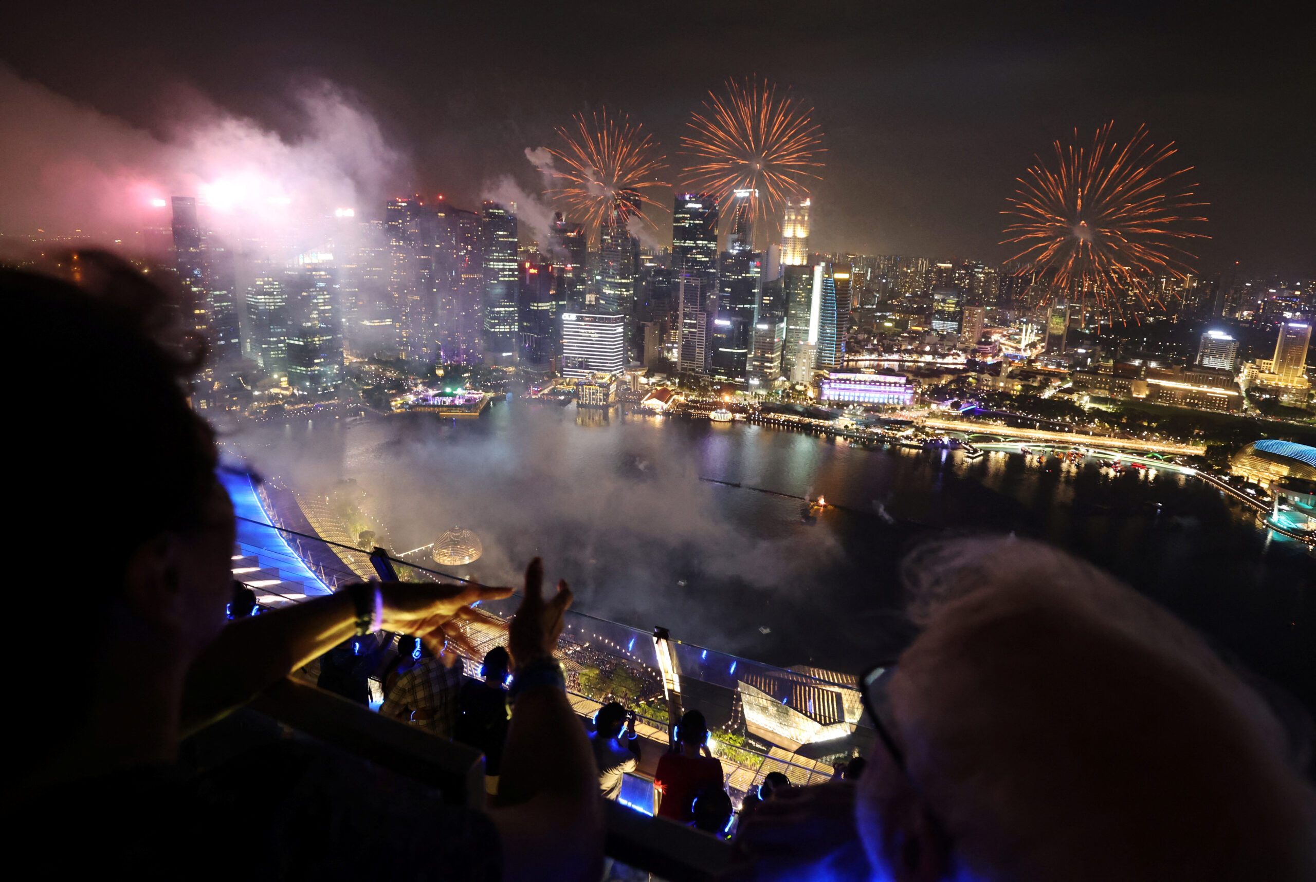 World welcomes New Year with fireworks, some stark words and a royal ...